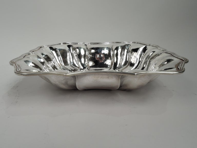 Buccellati Italian Modern Classical Hand-Hammered Centerpiece Bowl For ... Buccellati Italian Modern Classical Hand-Hammered Centerpiece Bowl For ...