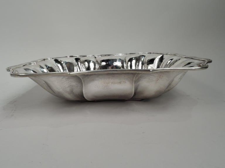Buccellati Italian Modern Classical Hand-Hammered Centerpiece Bowl For ... Buccellati Italian Modern Classical Hand-Hammered Centerpiece Bowl For ...