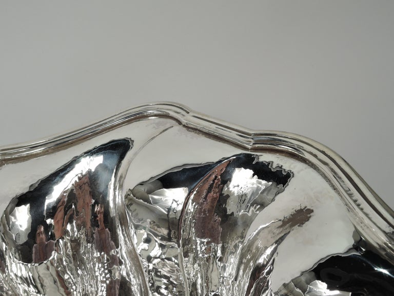 Buccellati Italian Modern Classical Hand-Hammered Centerpiece Bowl For ... Buccellati Italian Modern Classical Hand-Hammered Centerpiece Bowl For ...