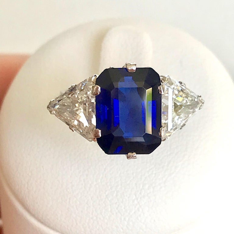 Buccellati Bague en saphir birman et diamants triangulaires de 5,57 ...