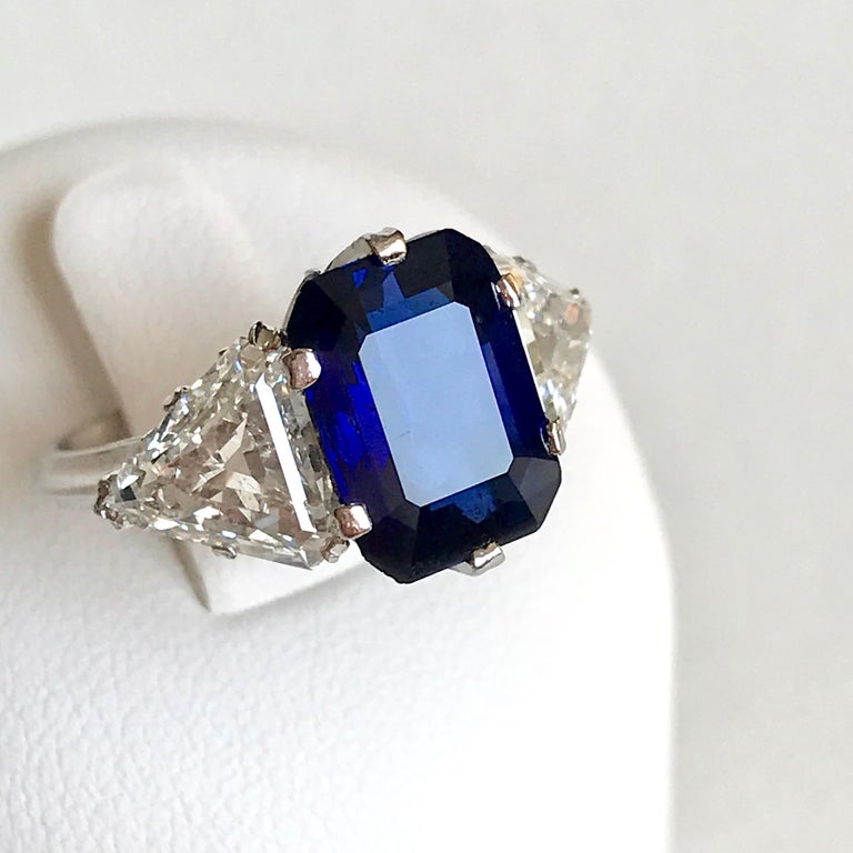 Buccellati Bague en saphir birman et diamants triangulaires de 5,57 ...