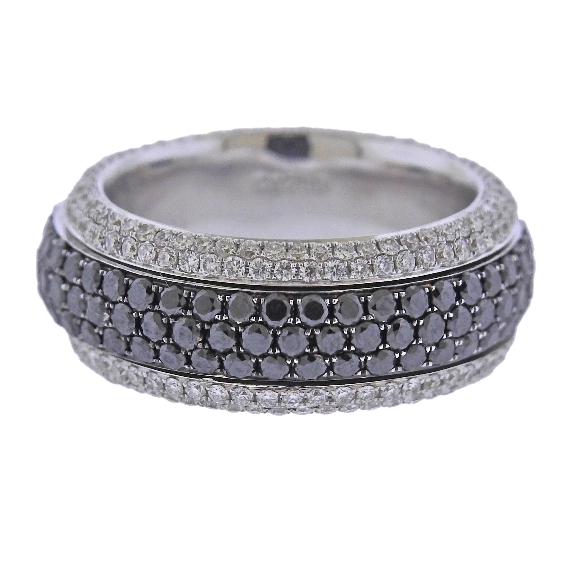 Bucherer Dizzler 18 Karat White Gold Dizzler Diamond Rotating Band Ring ...