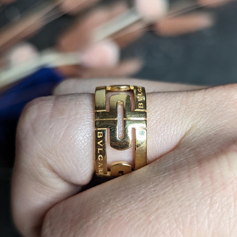 Bulgari Contemporary 18 Karat Gold Parentesi Italian Band Ring at 1stDibs