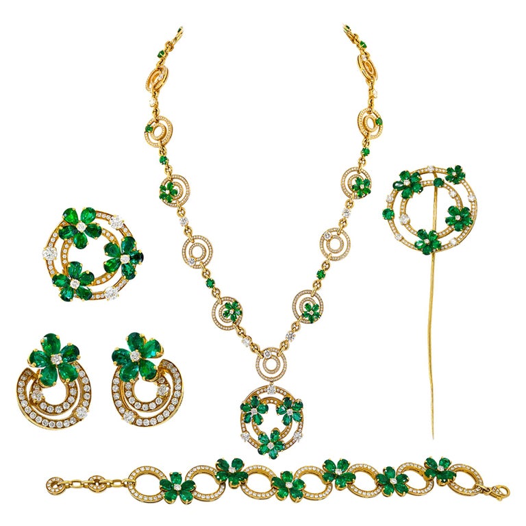 Bvlgari Diamond Emerald 5-Piece Set For Sale at 1stDibs