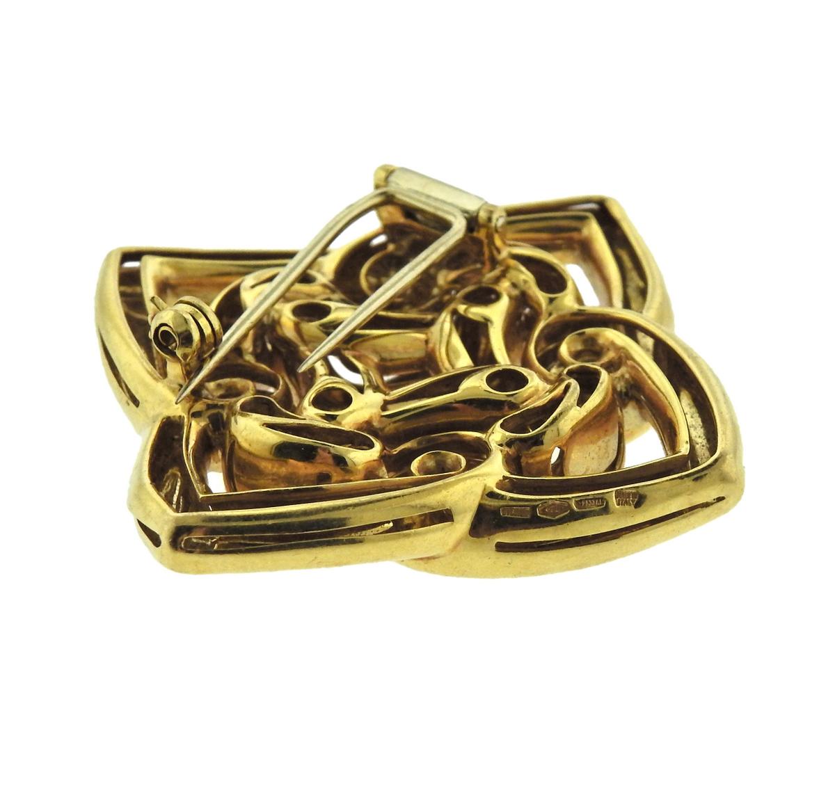 Bulgari Gold Brooch Pin at 1stDibs | wedding bouquet made of brooches ...