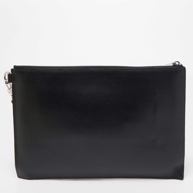 Burberry Black Leather Edin Zip Pouch For Sale at 1stDibs