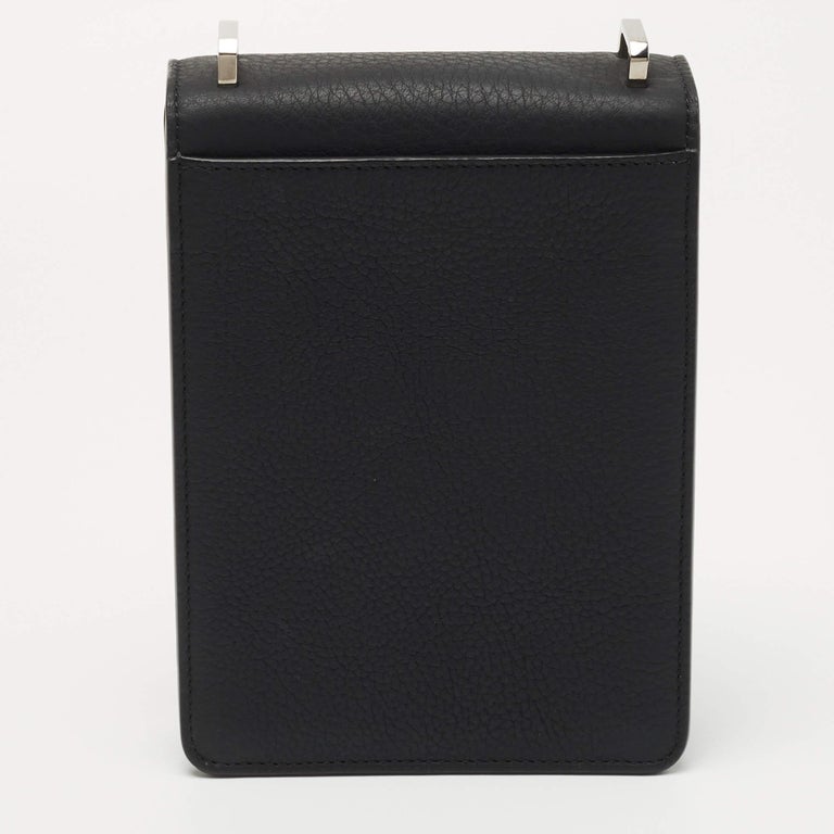 Burberry Black Leather Robin Crossbody Bag For Sale at 1stDibs