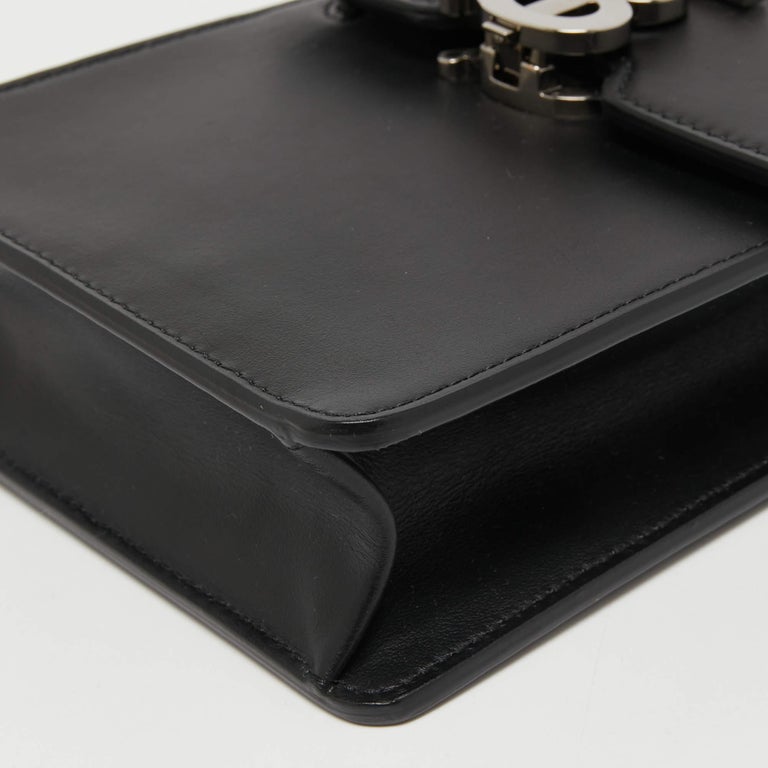 Burberry Black Leather Robin Crossbody Bag For Sale at 1stDibs