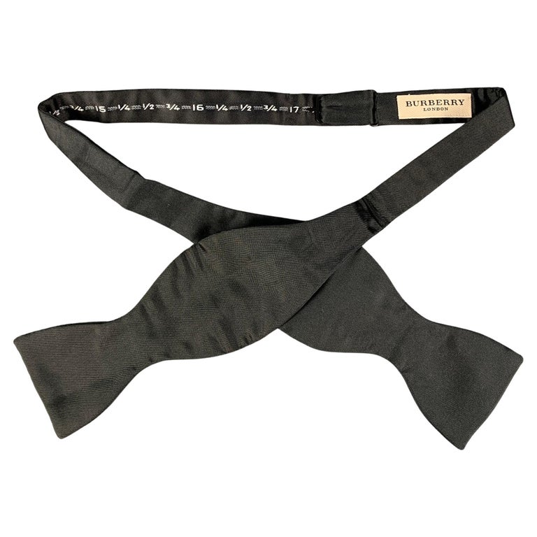 BURBERRY Black Silk Bow Tie For Sale at 1stDibs