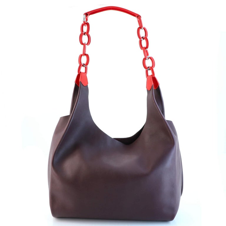 Burberry Chain Shopper Tote Leather Medium For Sale at 1stDibs