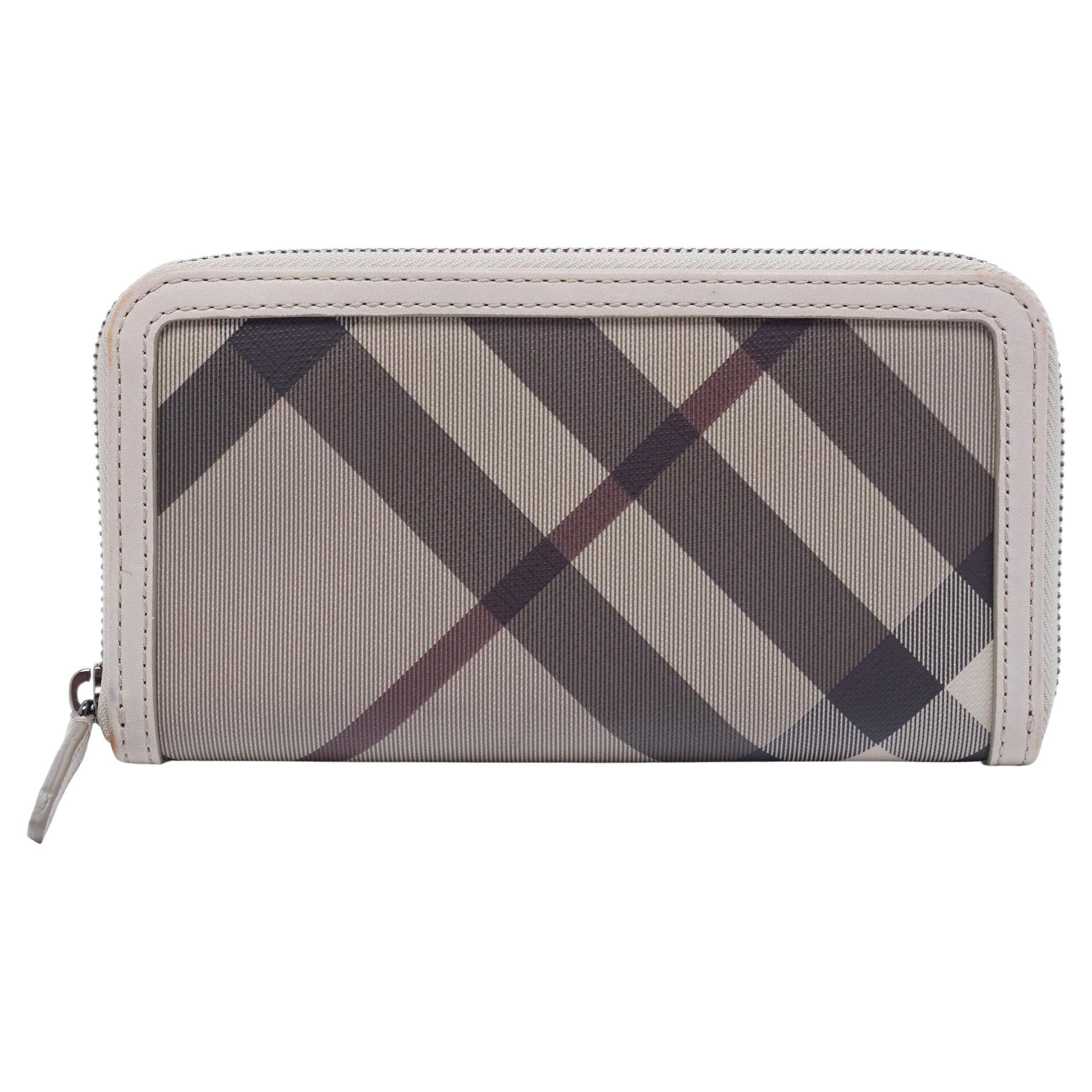 Burberry Orange Leather Hastings Bifold Wallet For Sale at 1stDibs