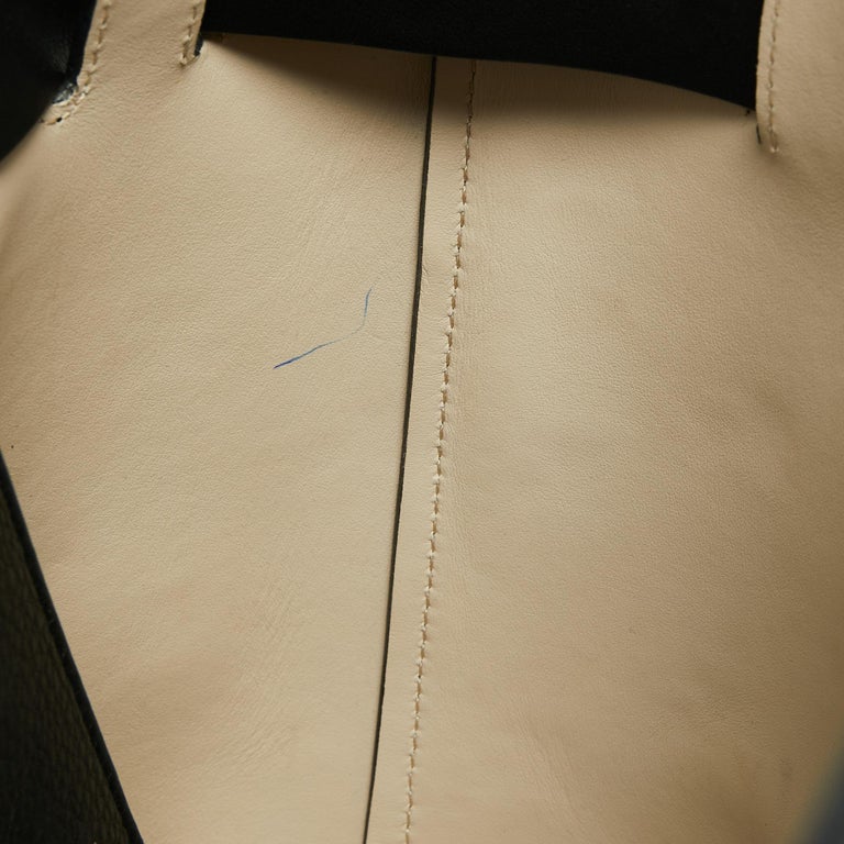 Burberry Navy Blue/Gold Leather Equestrian Knight Belt Tote For Sale at ...