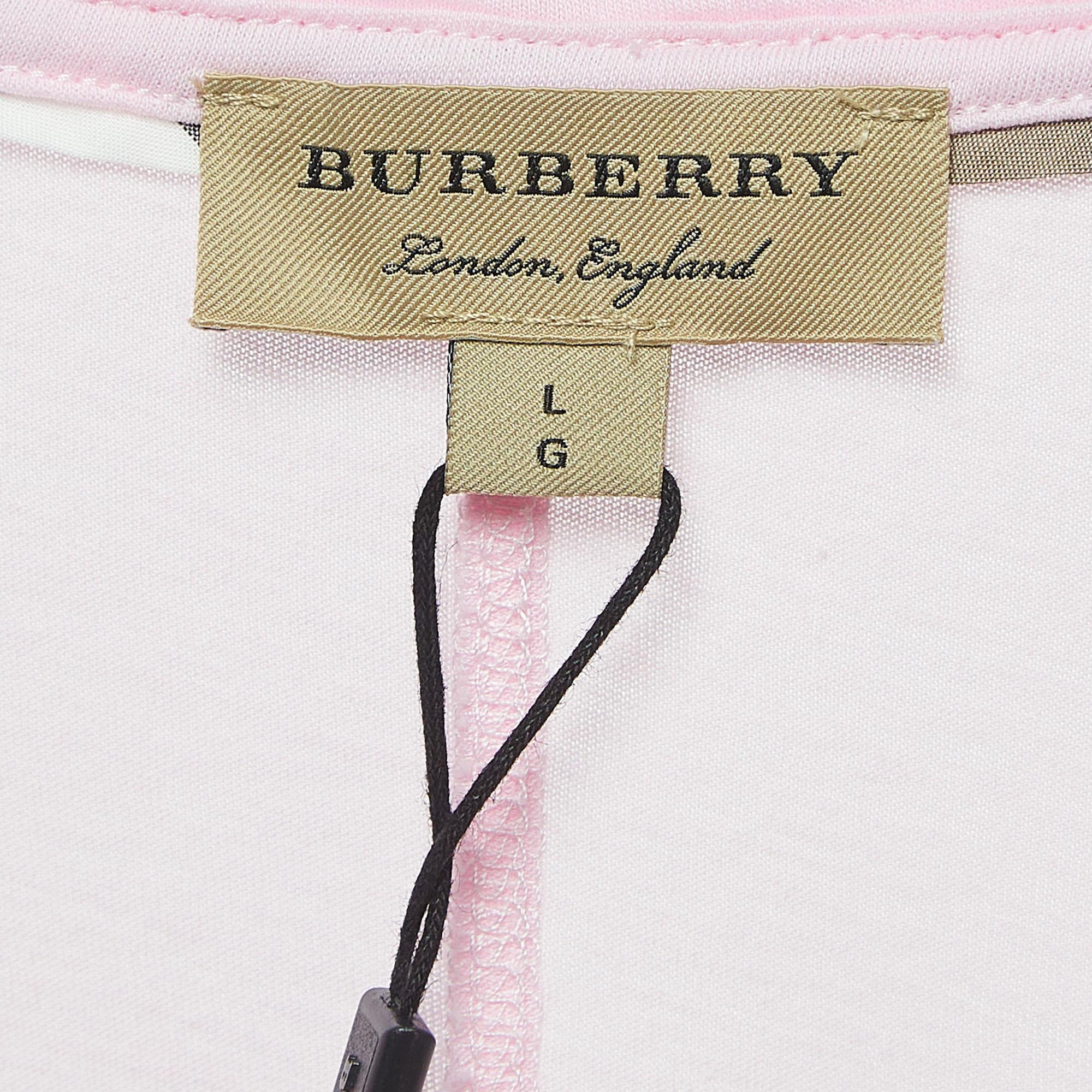 Burberry Pink Logo Embroidered Cotton V-Neck T-Shirt L For Sale at 1stDibs