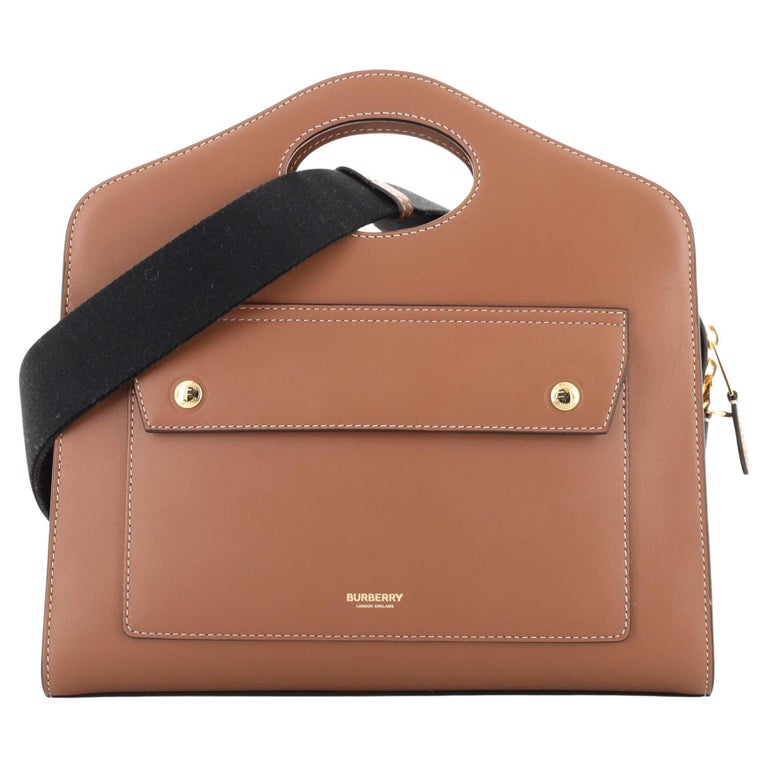 Burberry Pocket Tote Topstitched Leather Medium For Sale at 1stDibs
