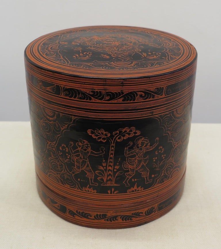 Burmese Lacquerware Betel Box For Sale at 1stDibs