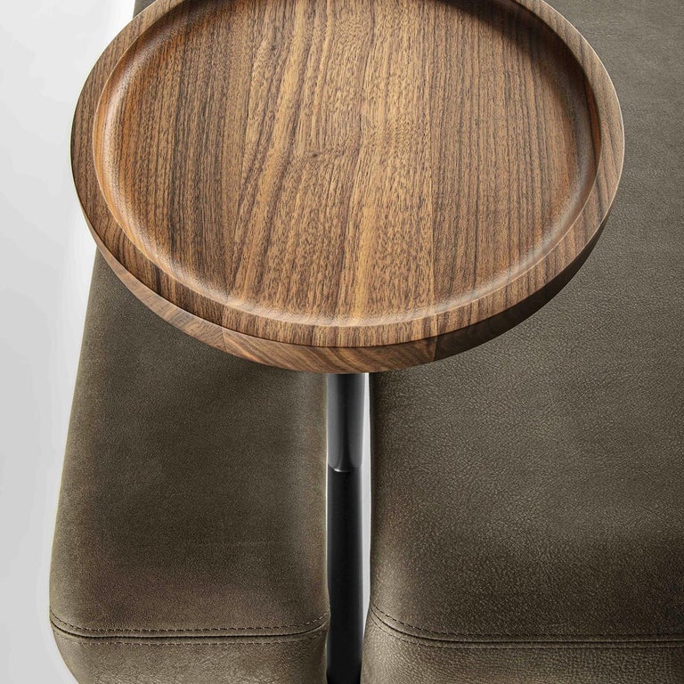 Butter Leather Bench With Tray For Sale at 1stDibs | butter bench material