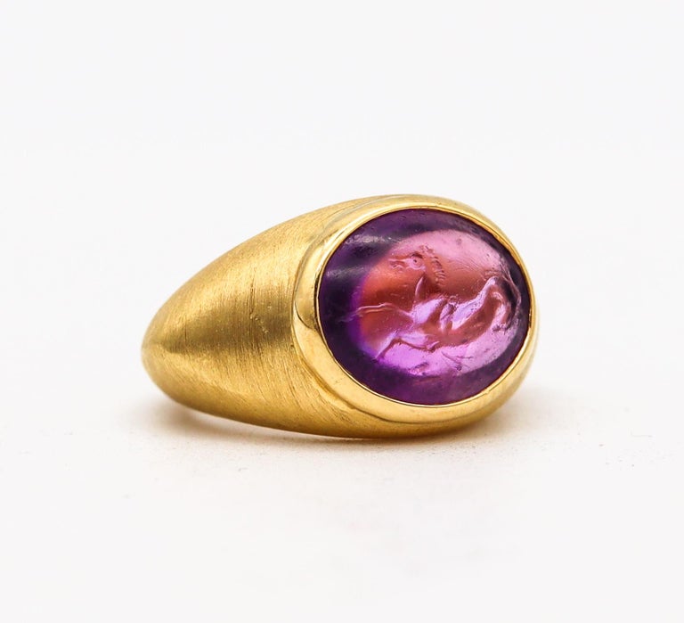 Bvlgari Roma 1970 Intaglio Signet Ring In 20Kt and 18Kt Gold With ...