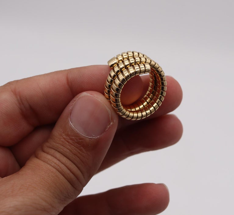 Bvlgari Roma Iconic Tubogas Serpenti Flexible Ring in 18kt Yellow Gold ...