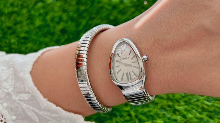 Bvlgari Serpenti Tubogas Uhr aus Edelstahl mit Rubelitkrone ...