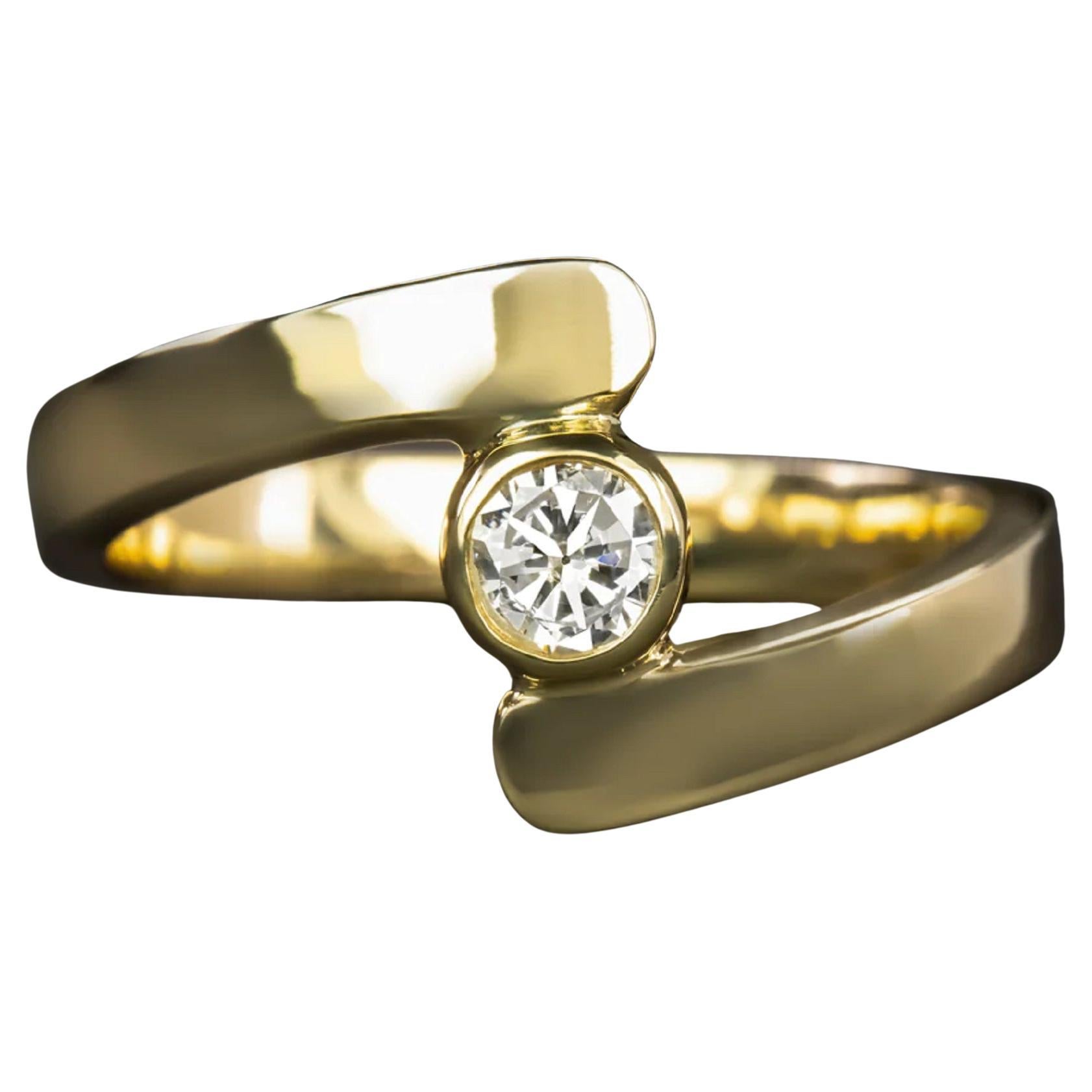Bypass Round Diamond Yellow Gold Ring For Sale at 1stDibs