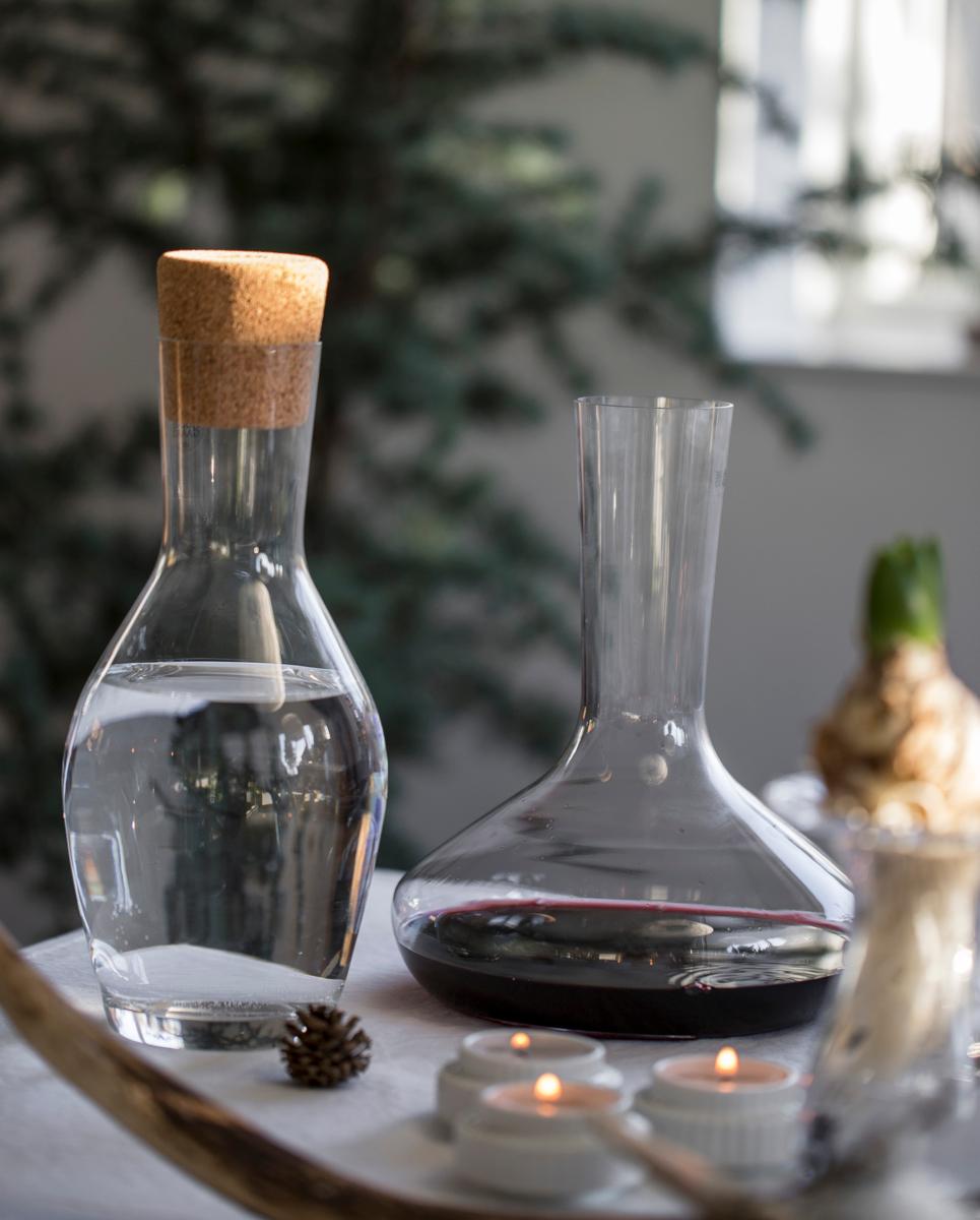 Cabernet Water Carafe Clear For Sale at 1stDibs