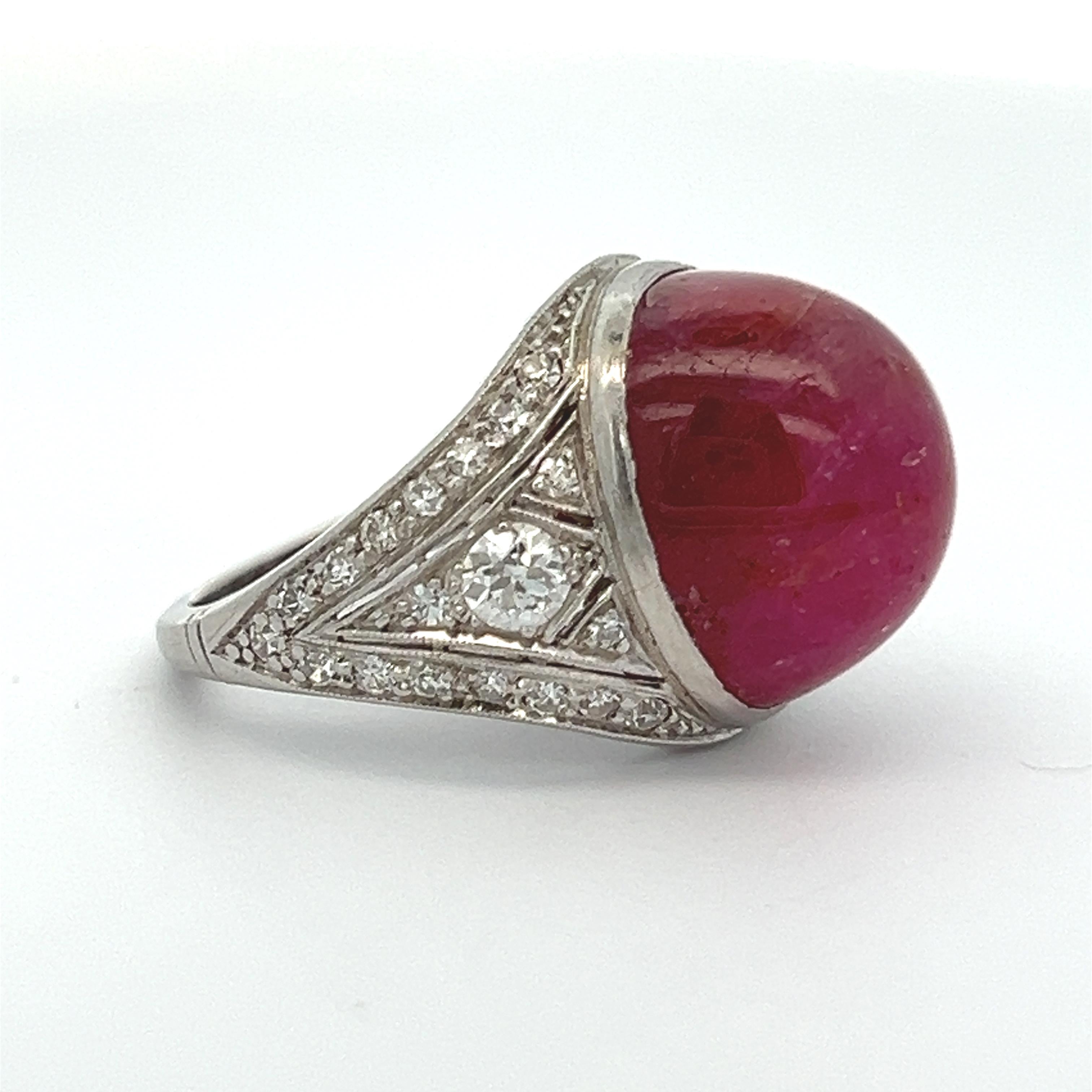 Cabochon Ruby Ring For Sale at 1stDibs