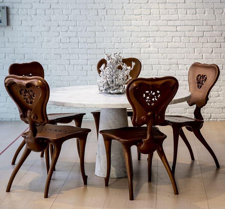 Calvet chair in solid oak by Antoni Gaudí For Sale at 1stDibs | antoni ...