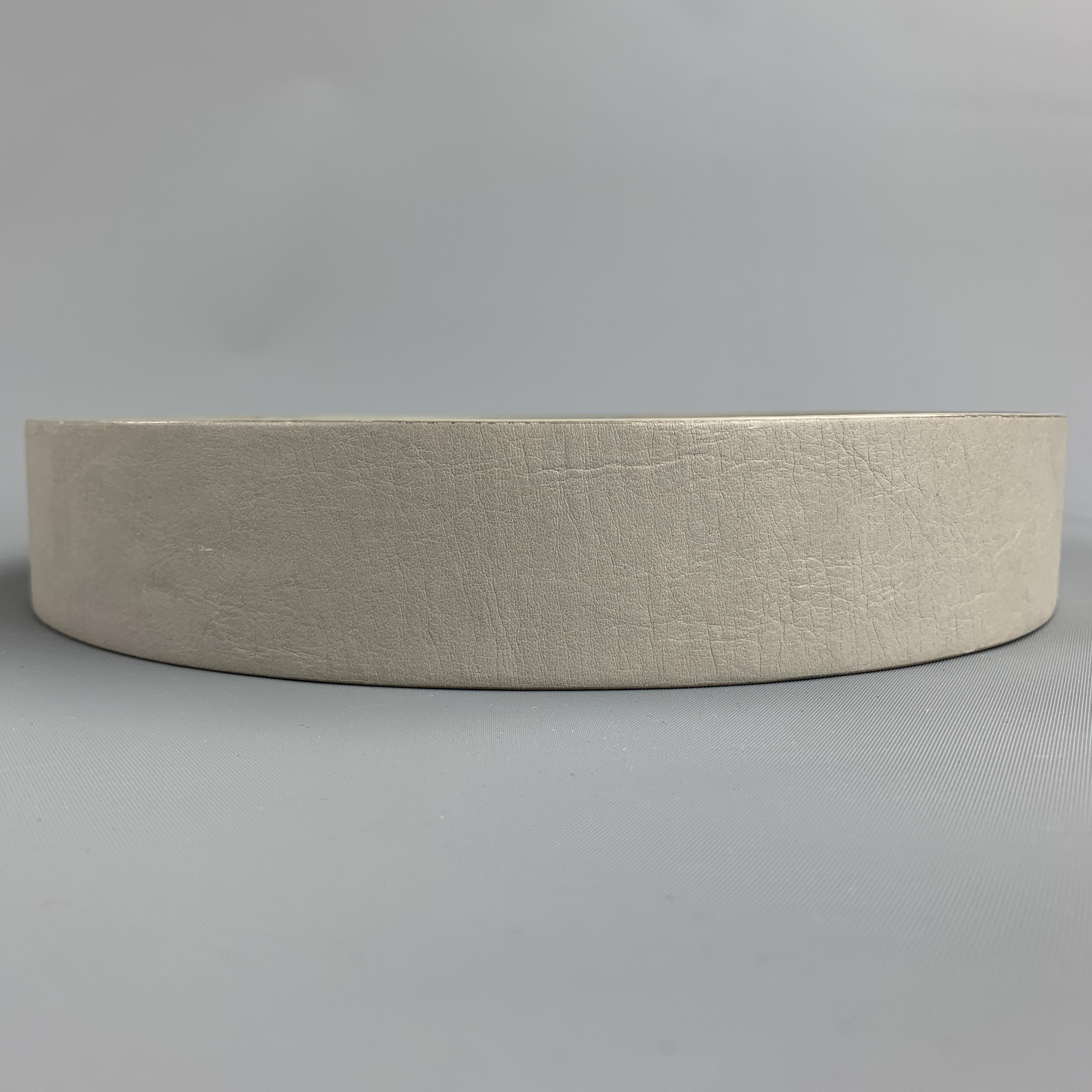 CALVIN KLEIN Size 32 Light Gray Leather Belt For Sale at 1stDibs ...