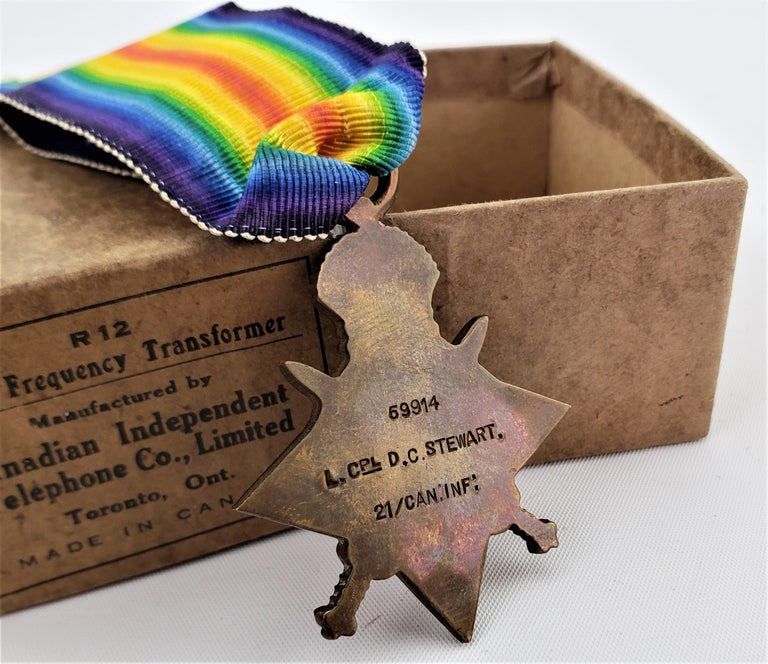 Canadian WW1 21st Regiment Soldier's Uniform Buttons, Badges and Medals ...