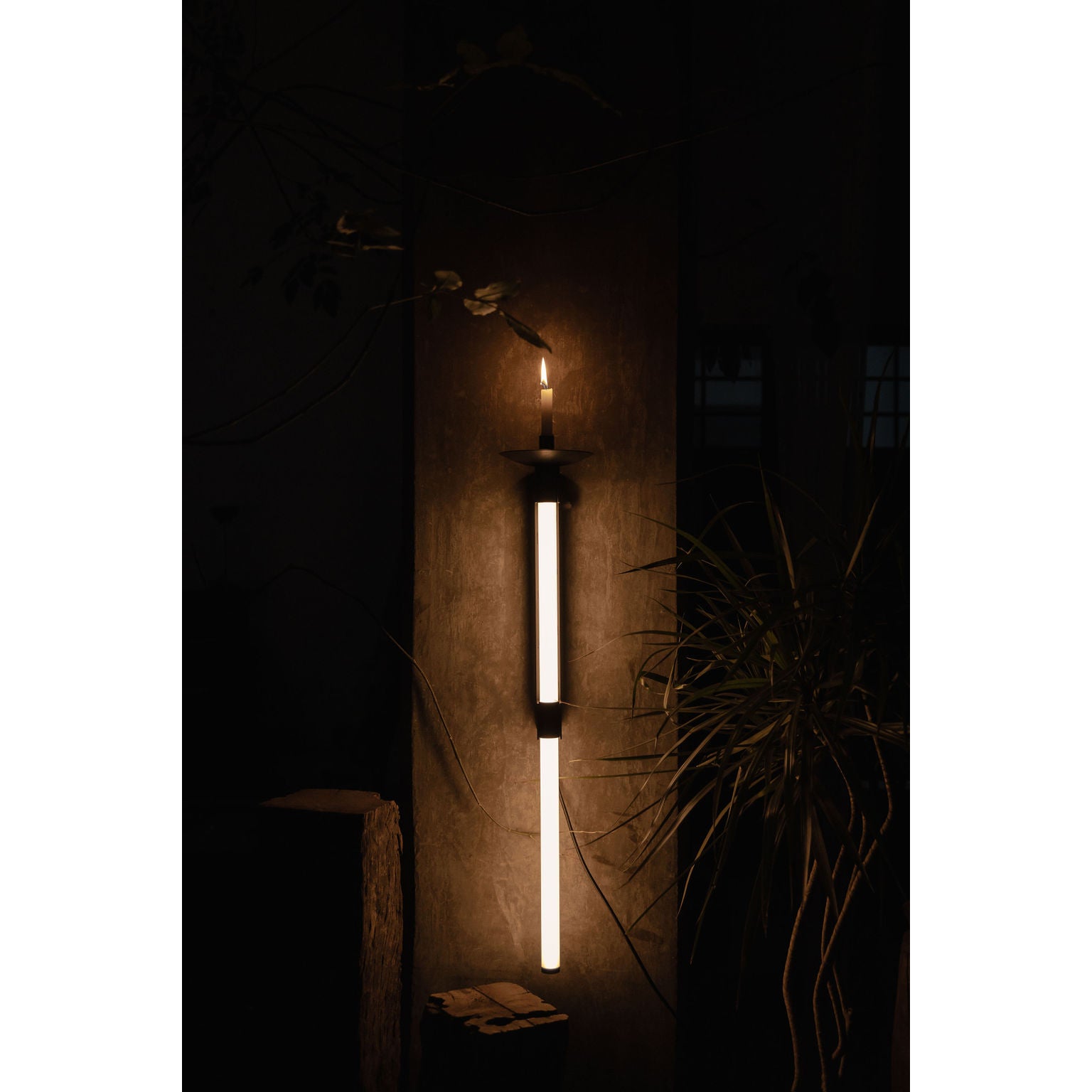 Wooden Top and Modular Legs Talento Round Table by Laurameroni For Sale ...