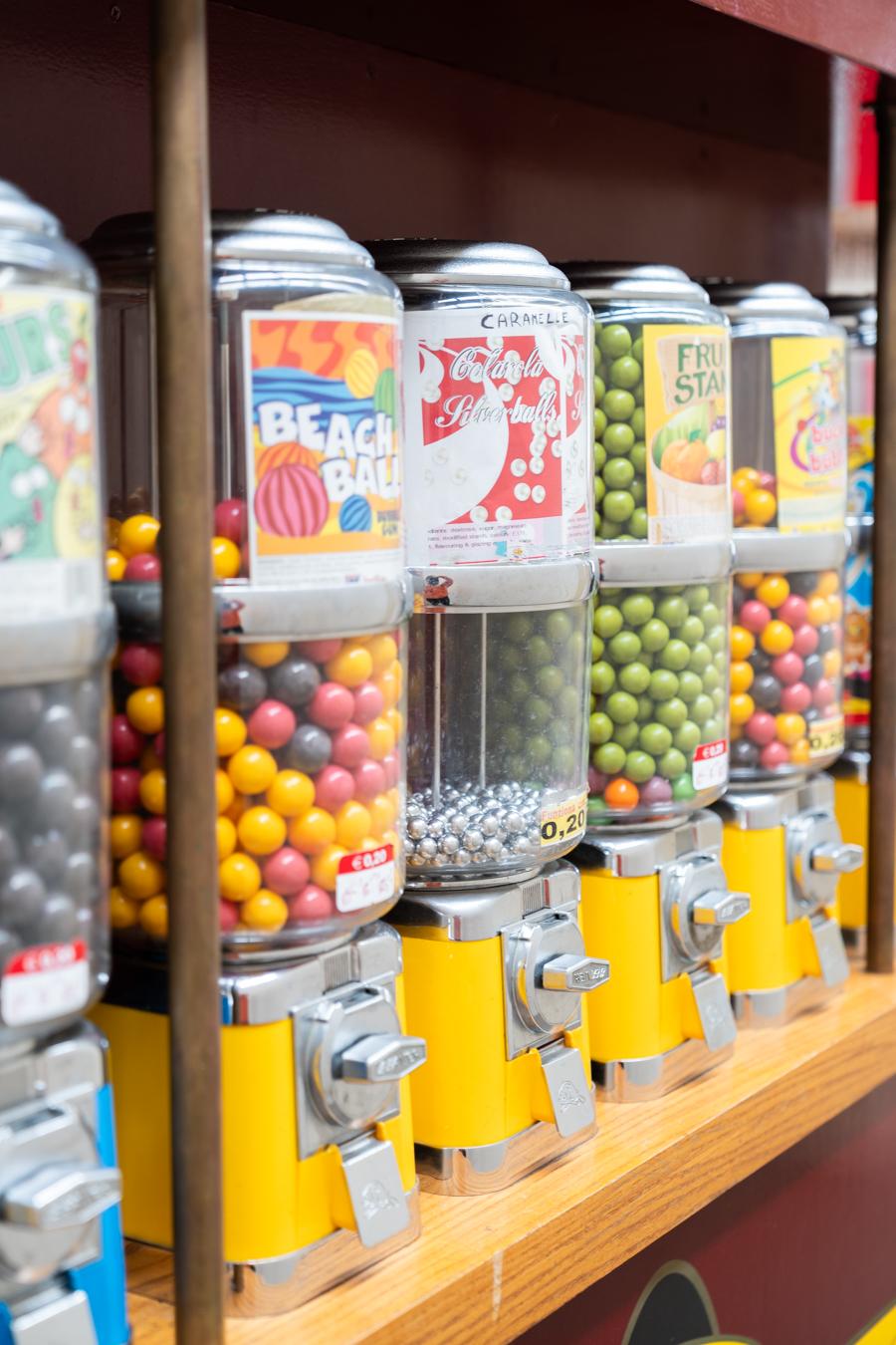 Candy cable car nr 38 dispenser, 2000 - automatic wheeled dispenser of ...