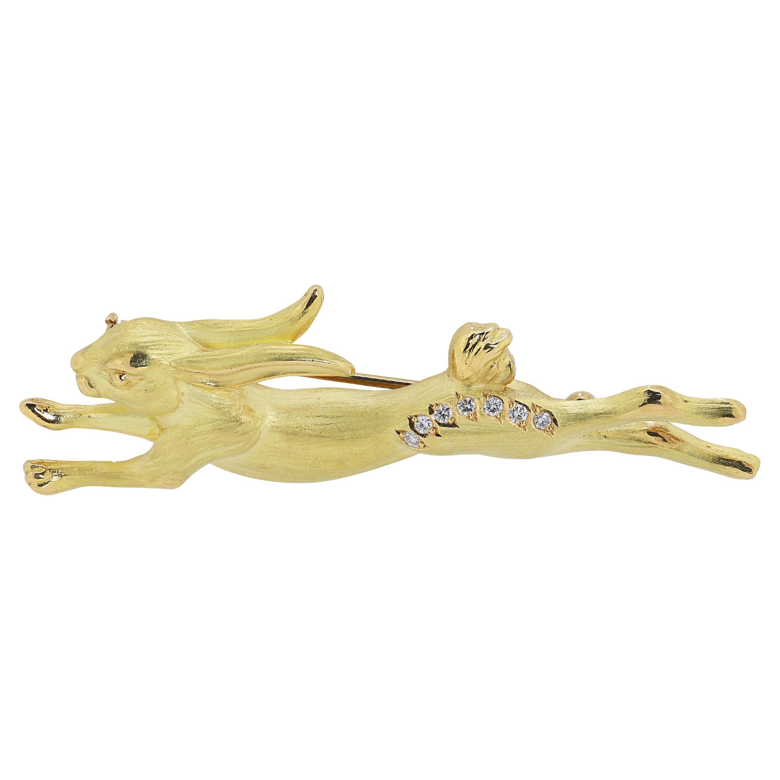 7.80 Carat Natural Brazilian Color-Changing Alexandrite Brooch set in ...