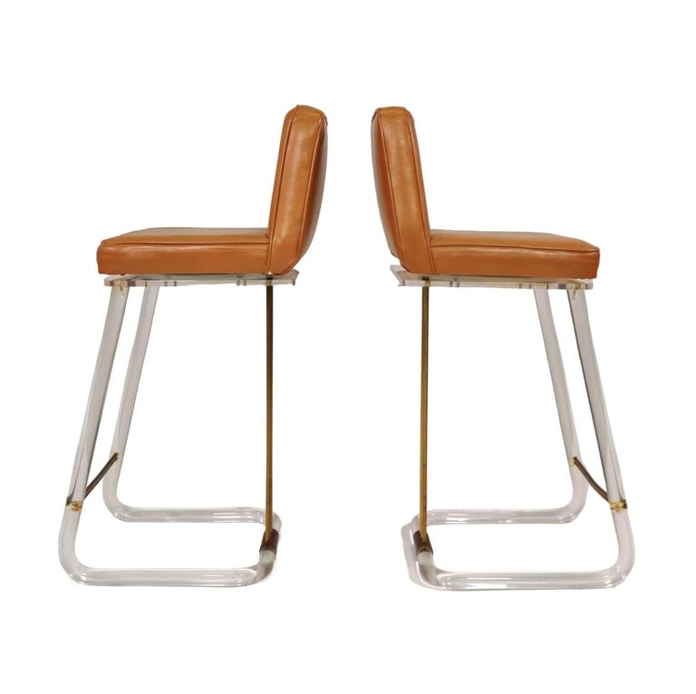Caramel Leather and Lucite Swivel Bar Stools by Lion in Frost For Sale ...
