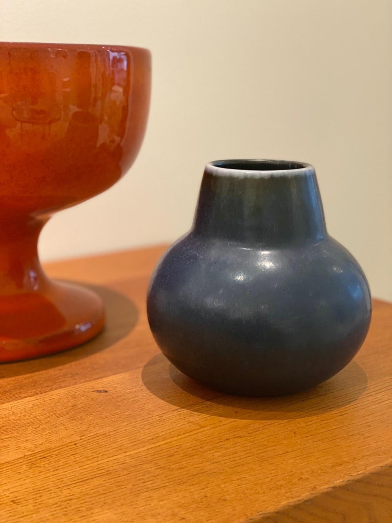 Carl-Harry Stålhane Ceramic Dark Blue Glaze Vase, 1950s For Sale at 1stDibs