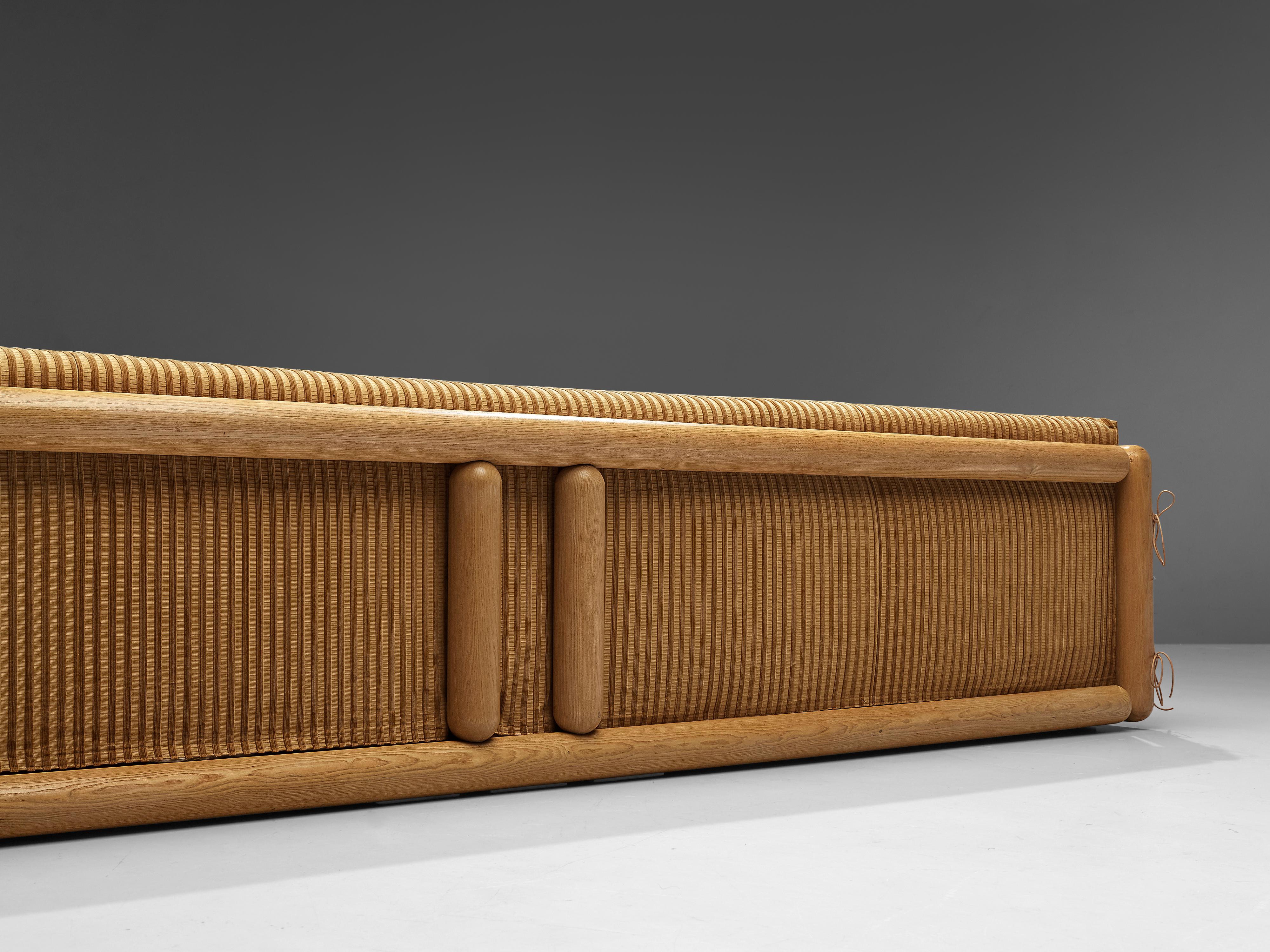 Carlo Scarpa for Simon Sofa Model 'Cornaro' with Frame in Ash For Sale ...