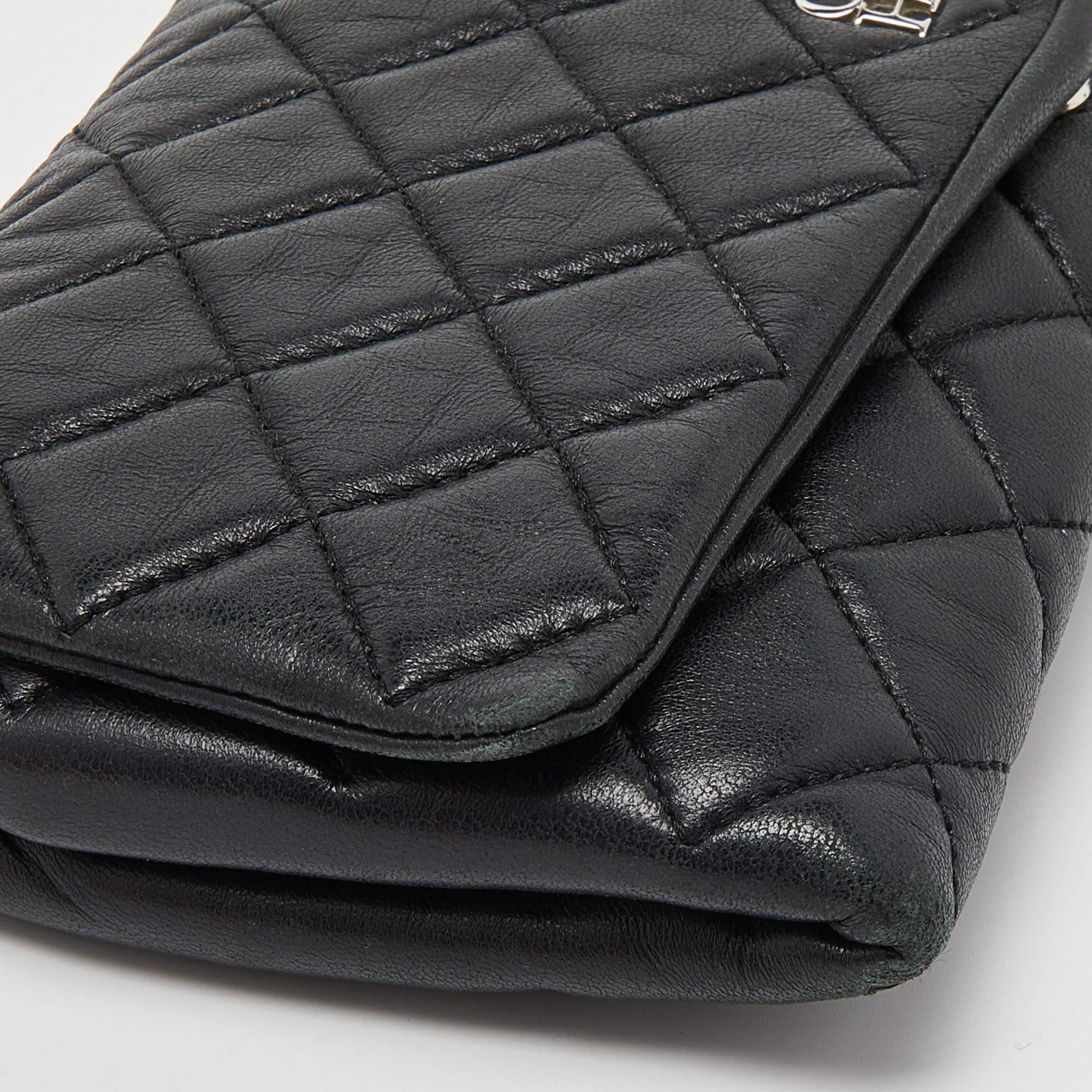 Carolina Herrera Black Quilted Leather CHHC Flap Chain Clutch For Sale ...