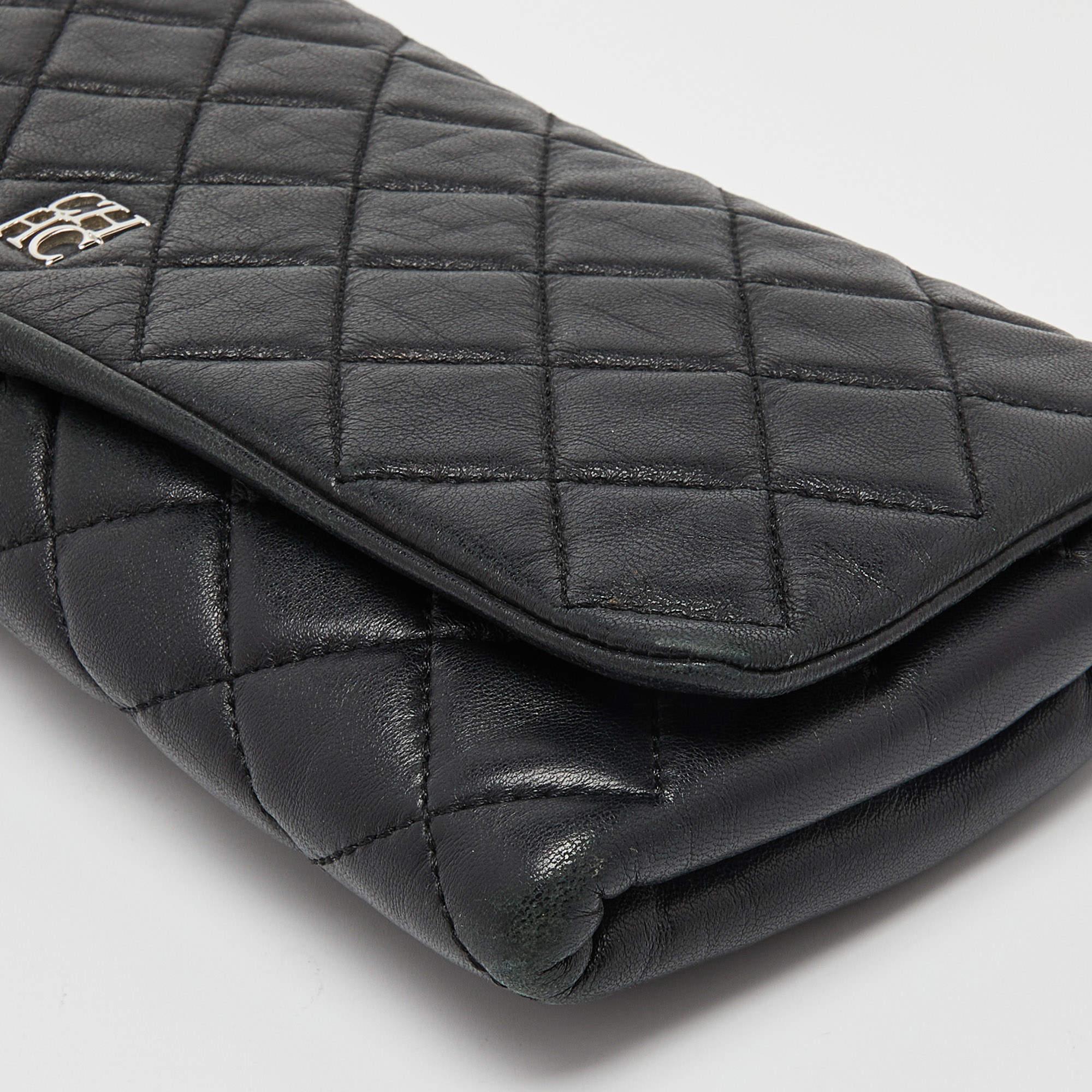 Carolina Herrera Black Quilted Leather CHHC Flap Chain Clutch For Sale ...