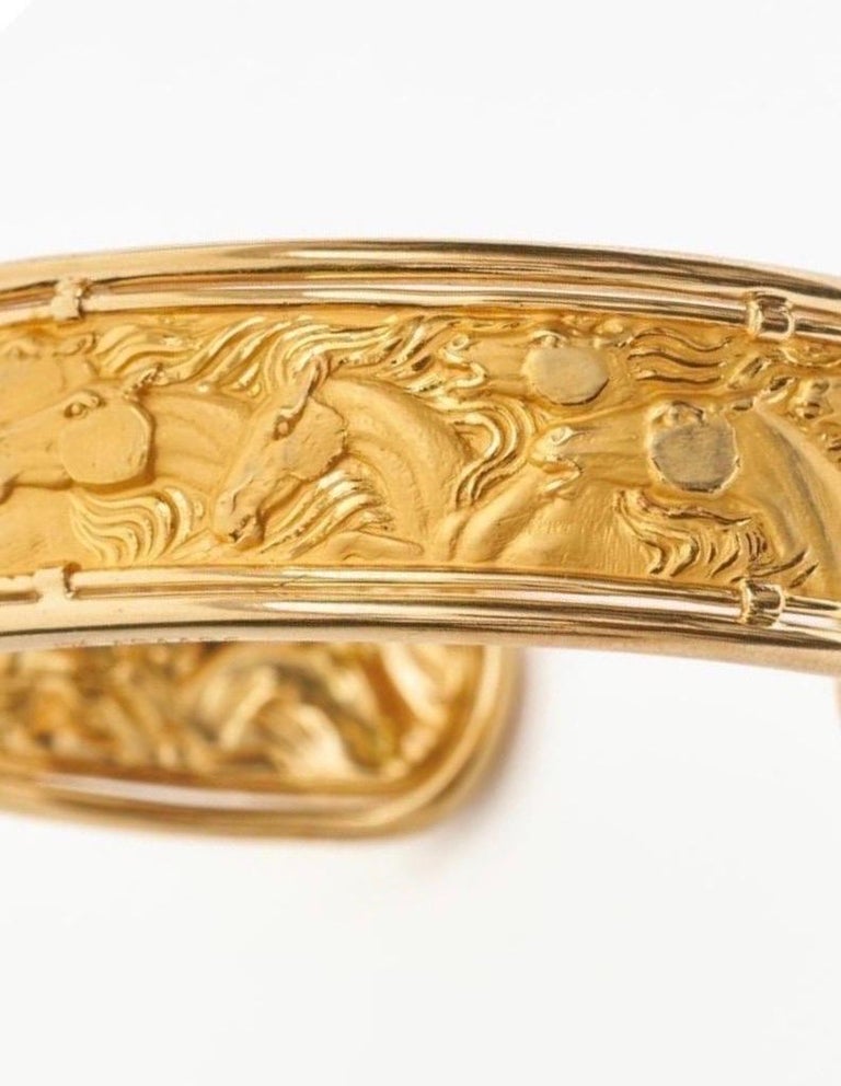 Carrera y Carrera 18k Yellow Gold Equestrian Horses Cuff Bracelet For Sale at 1stDibs