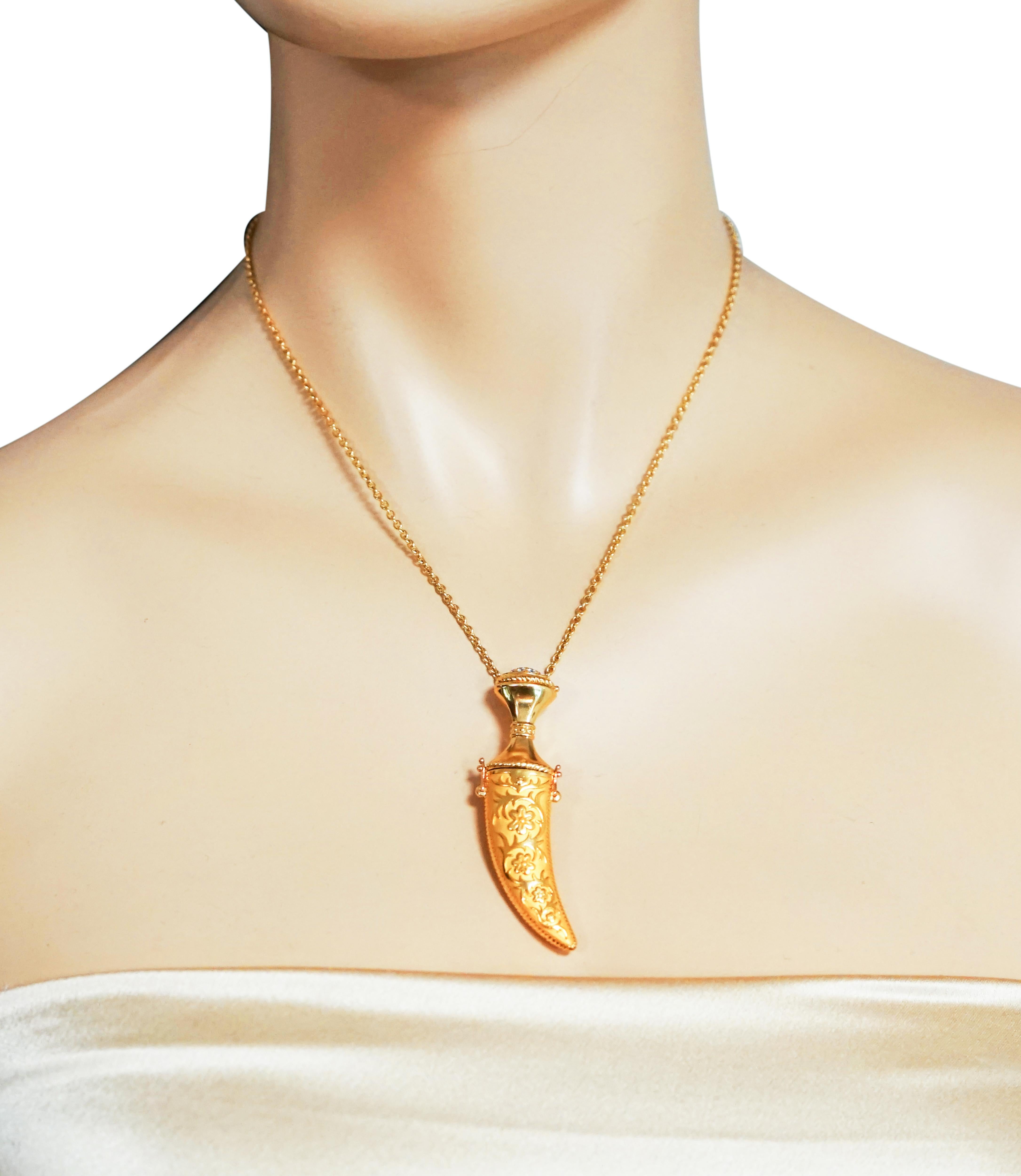 Carrera y Carrera Diamond Encrusted Dagger and Sheath Gold Pendant at ...