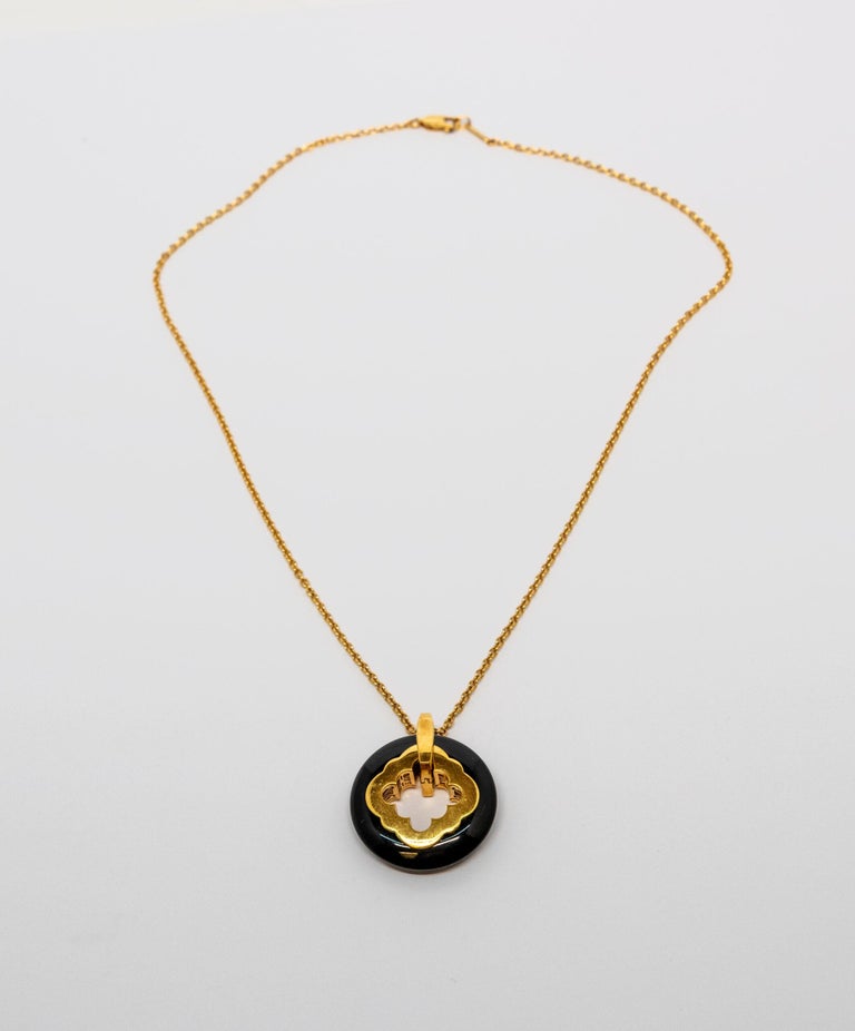 Carrera y Carrera Granada 18k Yellow Gold and Black Onyx Pendant ...
