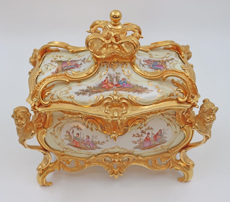 Carriage-Shaped Box at 1stDibs