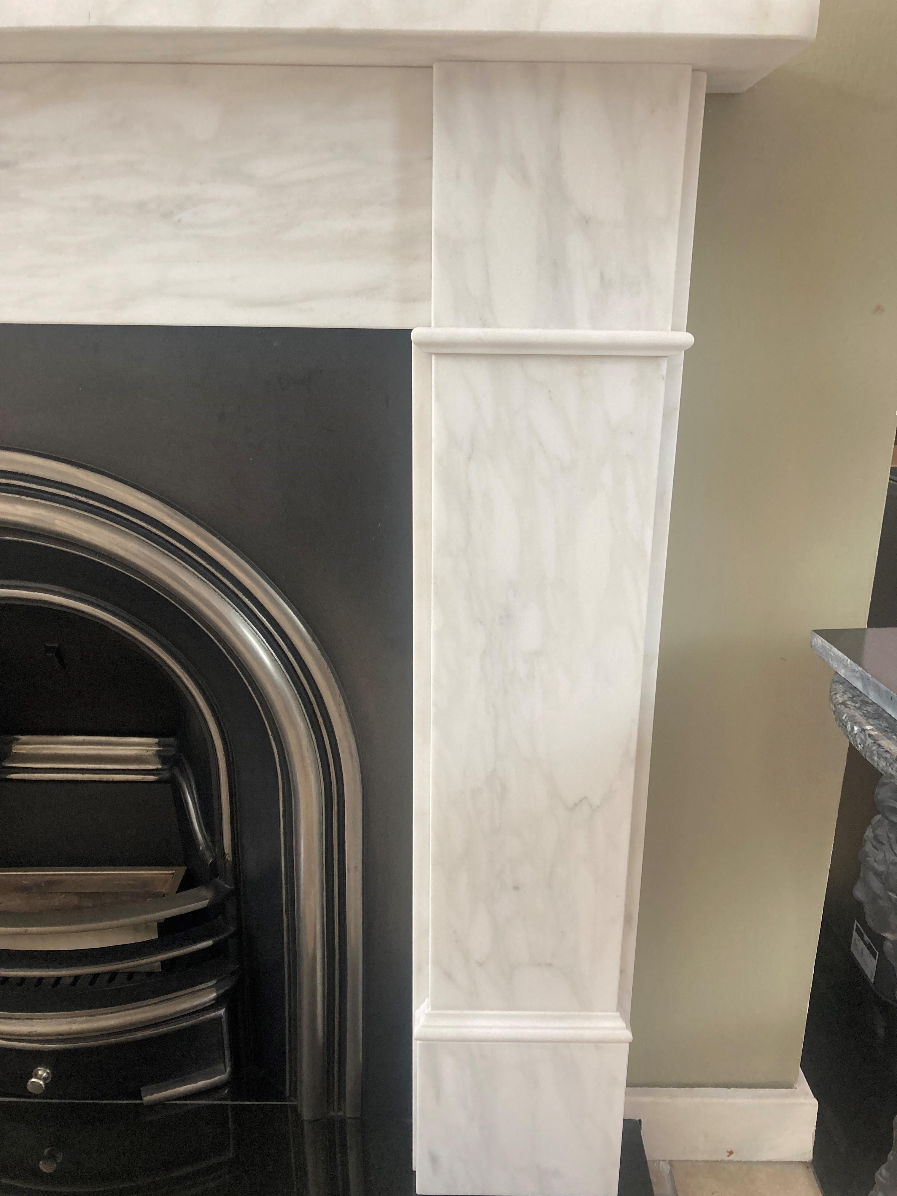 Carrra Marble Fireplace Mantlepiece Surround For Sale at 1stDibs