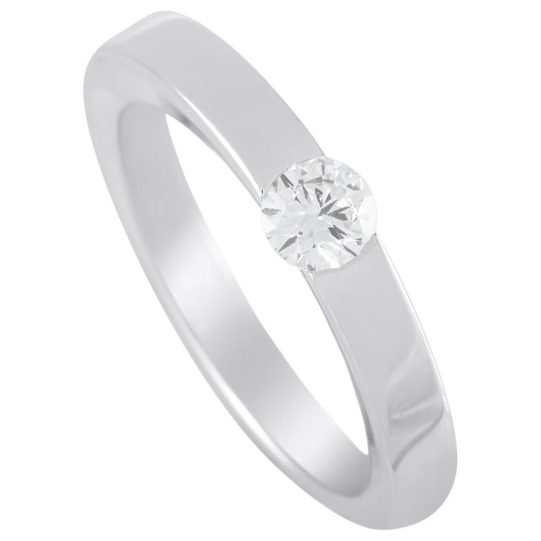 Cartier 18 Karat White Gold 0.21 Carat Diamond Ring at 1stDibs