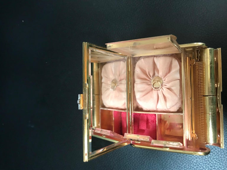 Cartier 18 Karat Yellow Gold Vanity Case 279 Grams, Art Deco, 279 Gm ...