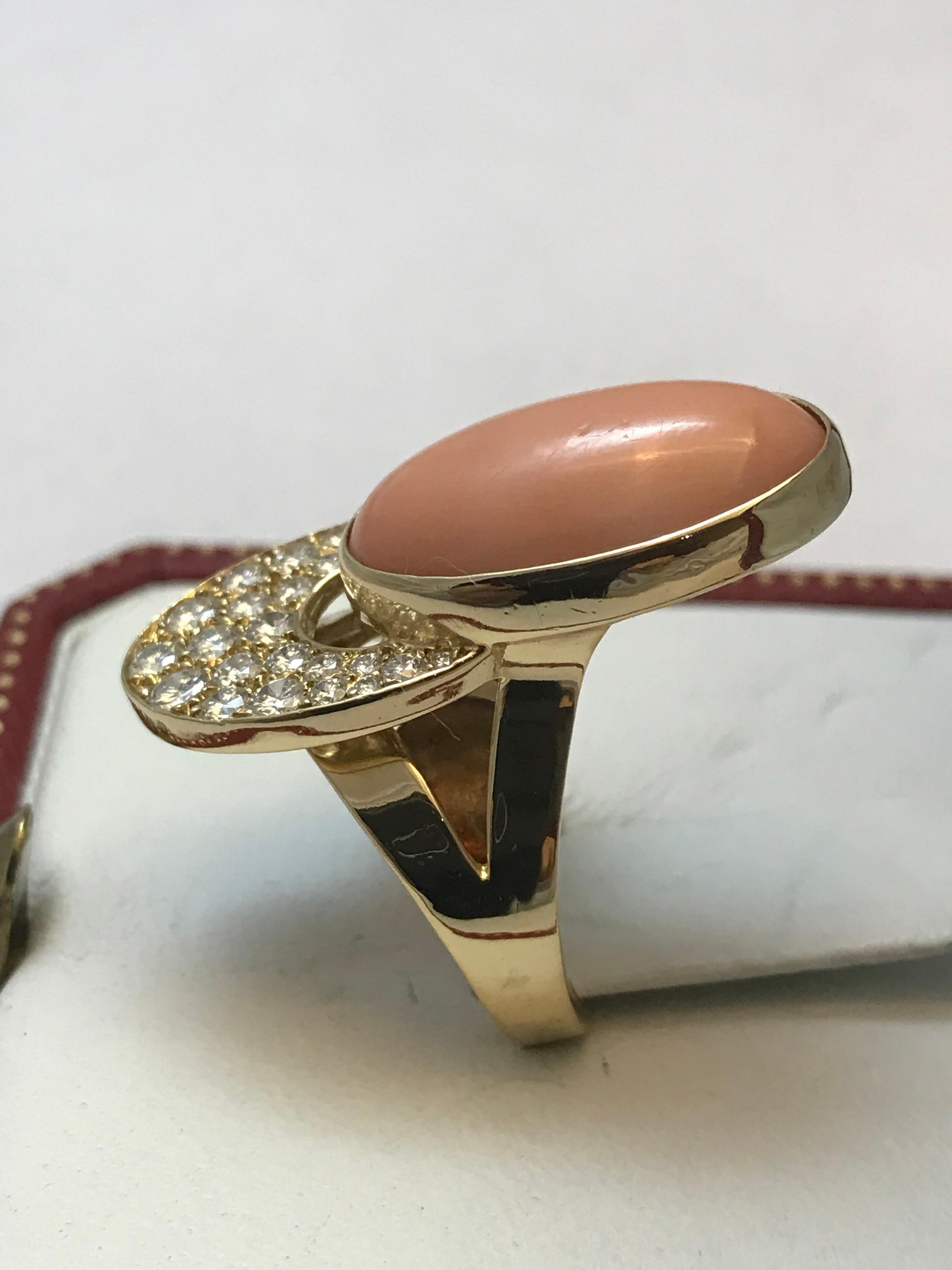Cartier Iconic 70's Ring Diamonds, Coral Cabochon Set on Yellow Gold ...