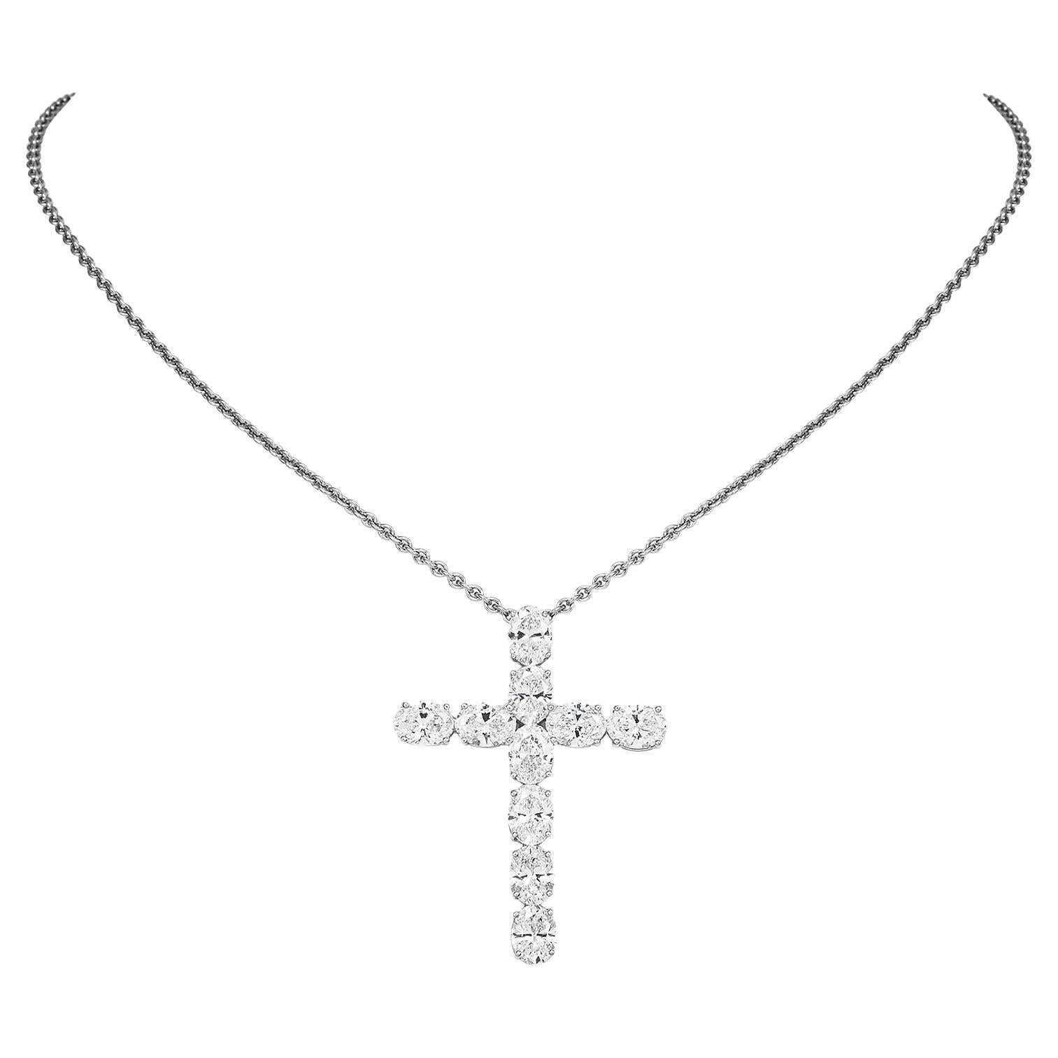 Cartier 7.18 Carats Platinum Diamond Cross Pendant Necklace For Sale at ...
