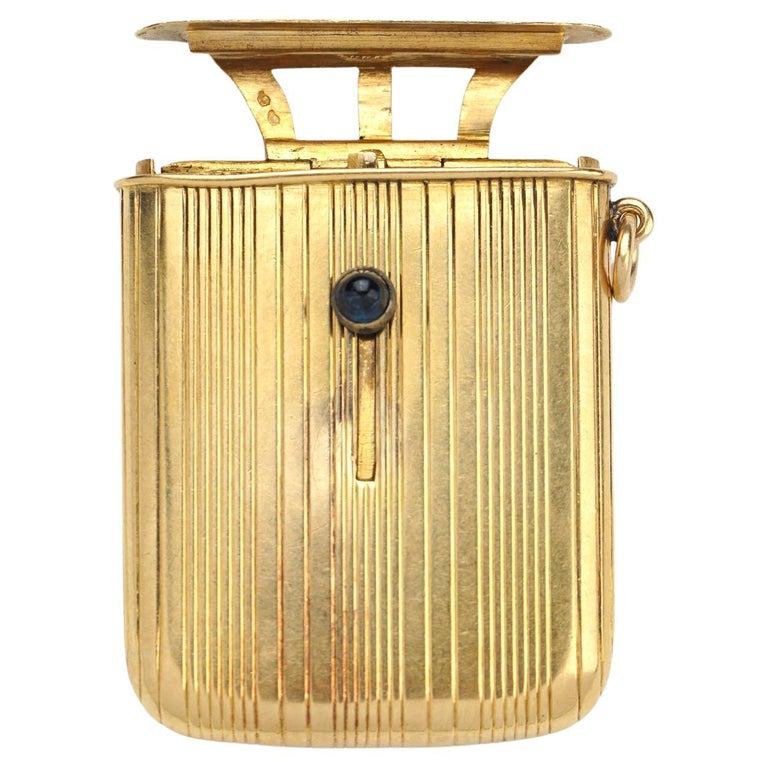Cartier Art Deco 18kt. Yellow Gold Vesta Case For Sale at 1stDibs