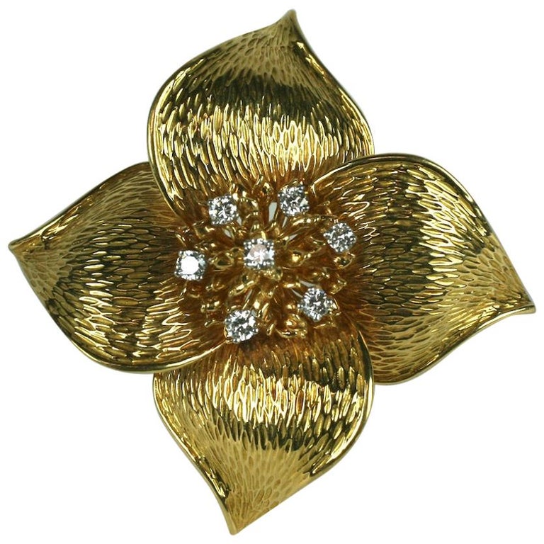Cartier Diamond and Gold Pinwheel Brooch For Sale at 1stDibs