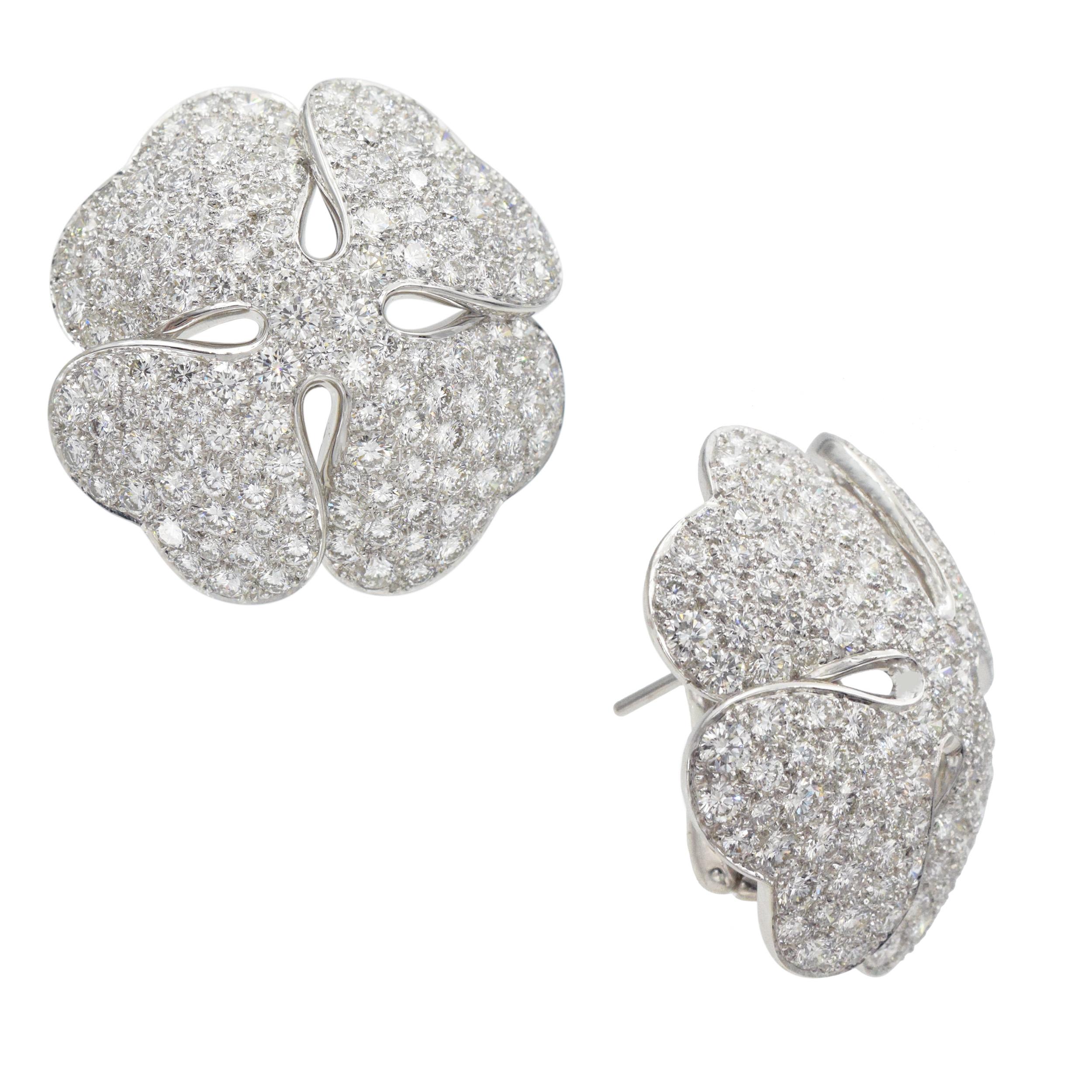 Cartier Diamond Earrings For Sale at 1stDibs | dark door sport maison ...