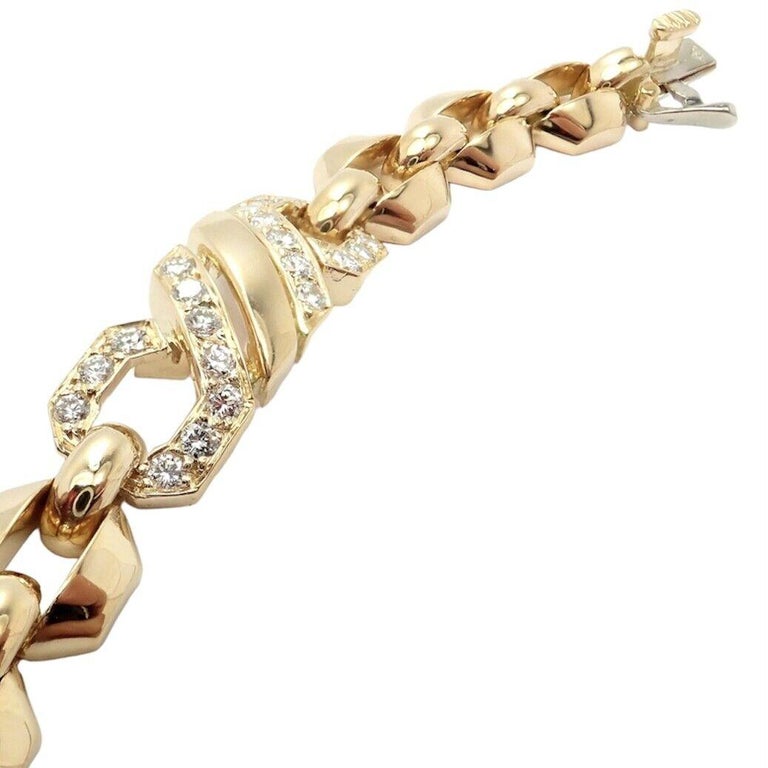 Cartier Fox Trot Diamond Yellow Gold Necklace For Sale at 1stDibs